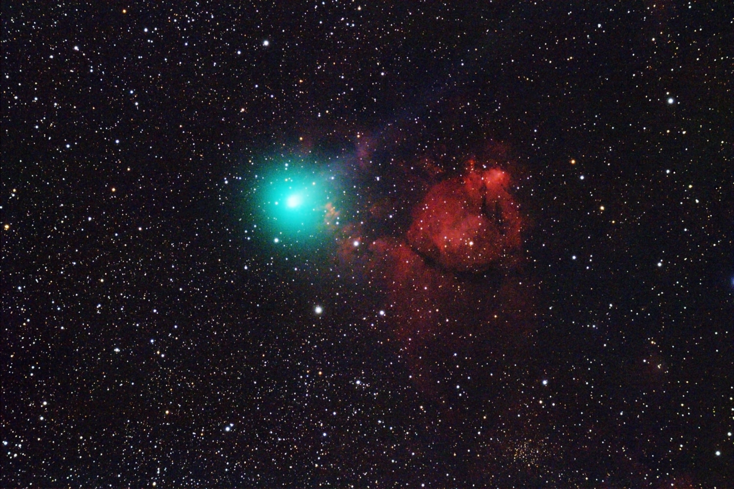 Comet Jacques C2014 E2 and the Heart Nebula centre - Track The Stars